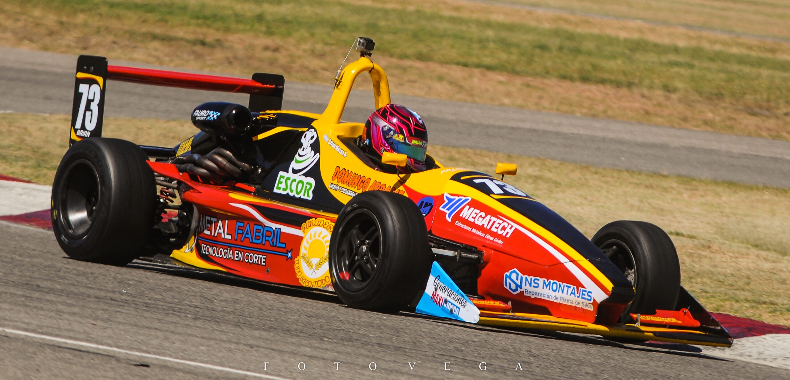 Formula Renault Plus: Brian Messa se quedo con la victoria en la final ...
