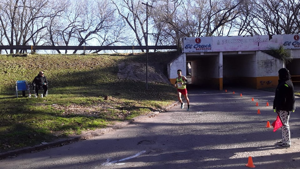 Atletismo: Mario Velázquez de Salto, gano los 8 kms de la Carrera de ...