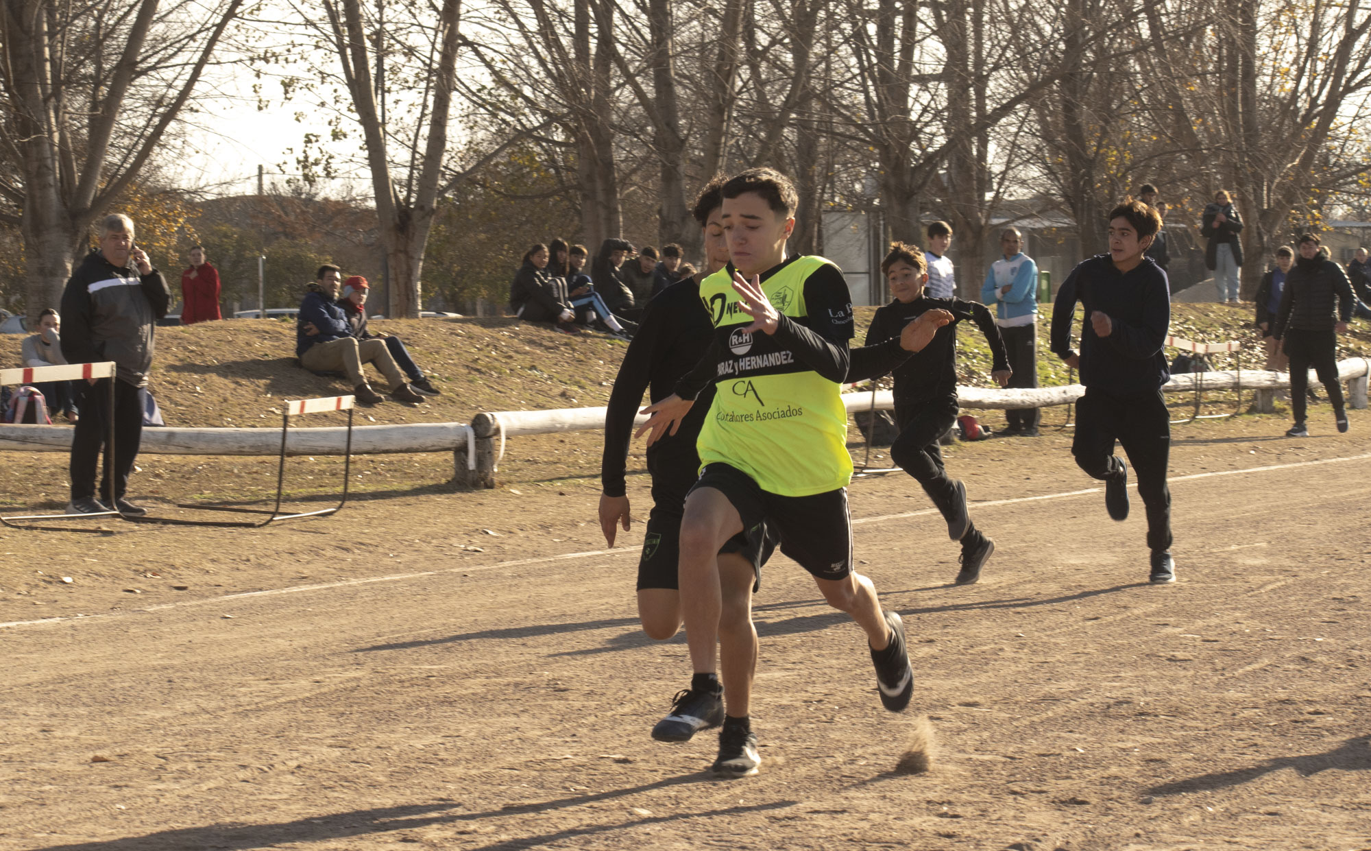Atletismo: Se inicio etapa distrital para los juveniles con pruebas de ...