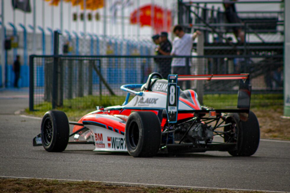 Formula 2 Argentina: La tarde de Valentín Jara, podios en carrera ...